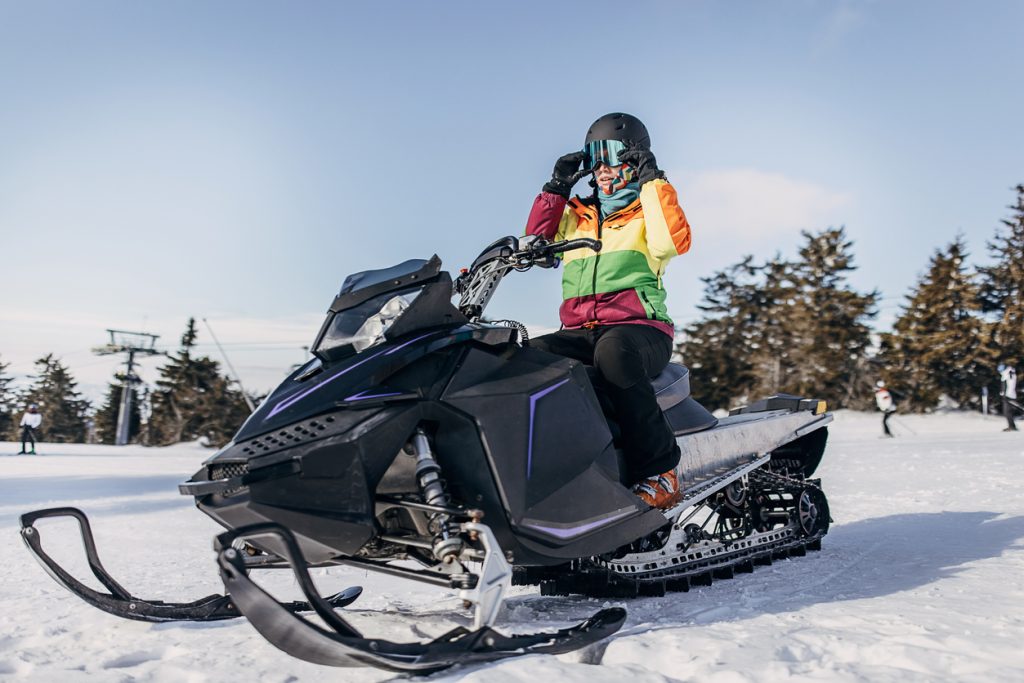 Four Amazing Snowmobile Trails to Try in Illinois and Wisconsin ...